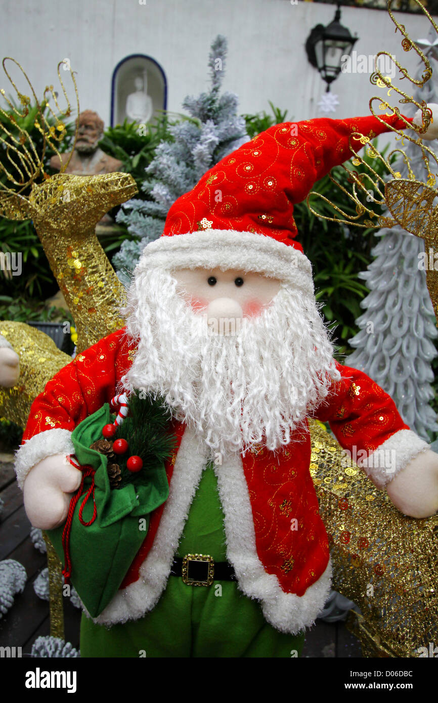 Real santa claus hi-res stock photography and images - Alamy