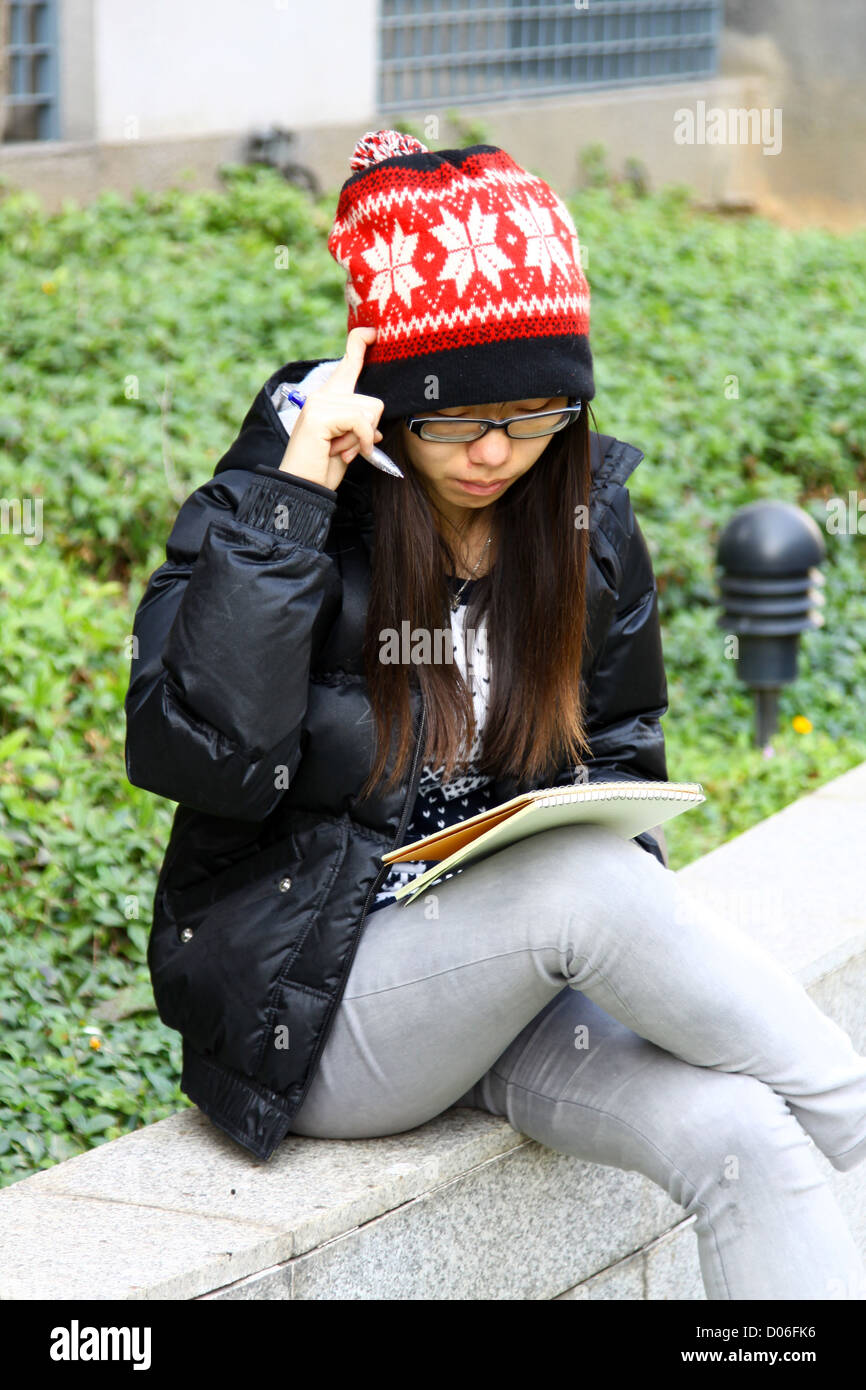 Hongkong school girl hi-res stock photography and images - Alamy