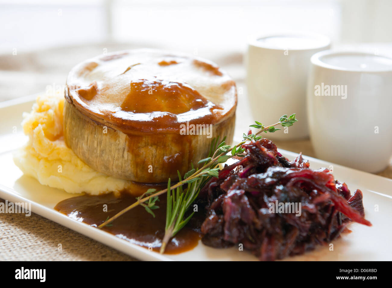 Pie and mash hi-res stock photography and images - Alamy