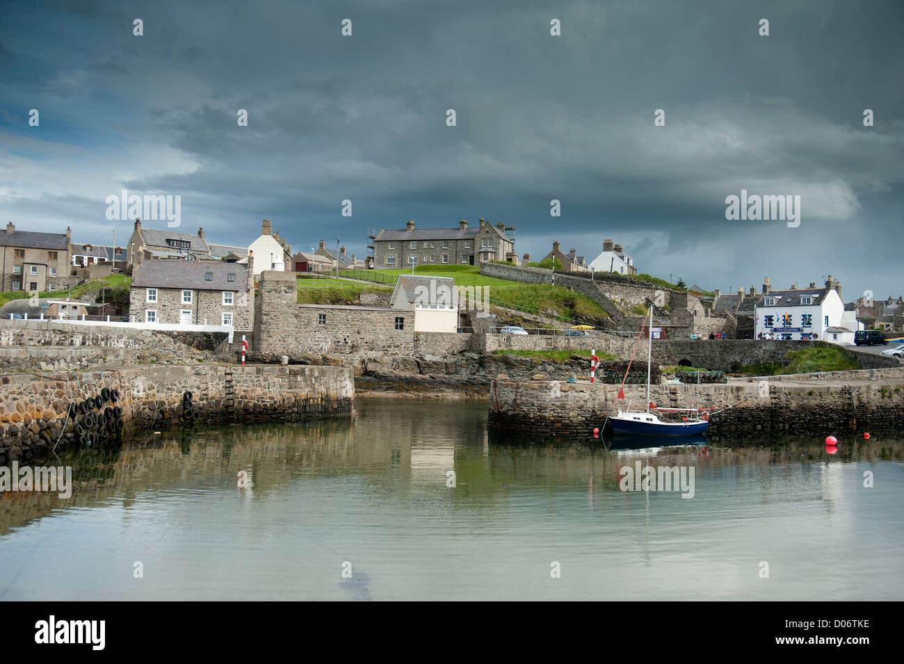 Portsoy village on moray firth hi-res stock photography and images - Alamy