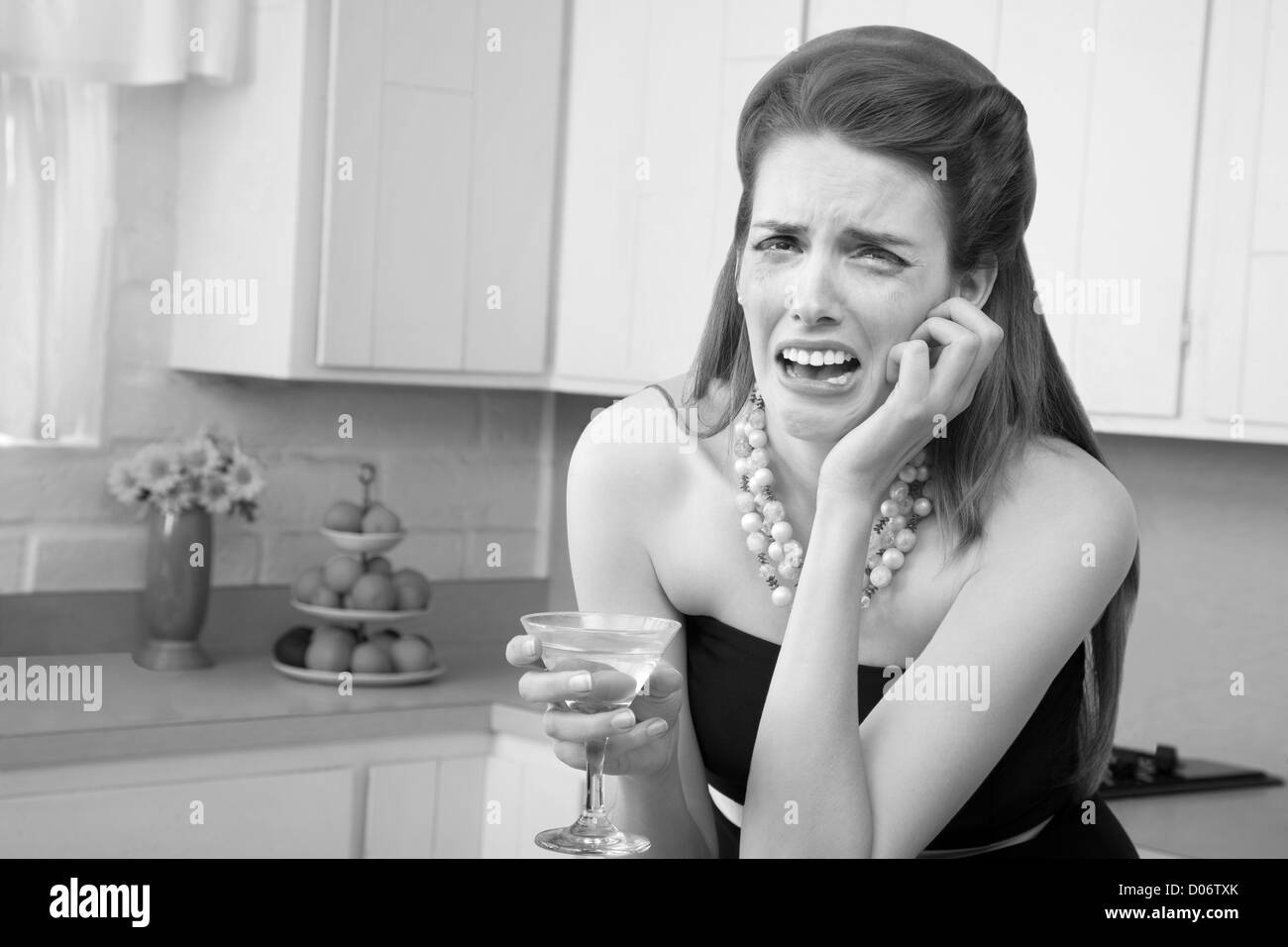 Woman drink alcohol 1950s hi-res stock photography and images - Alamy