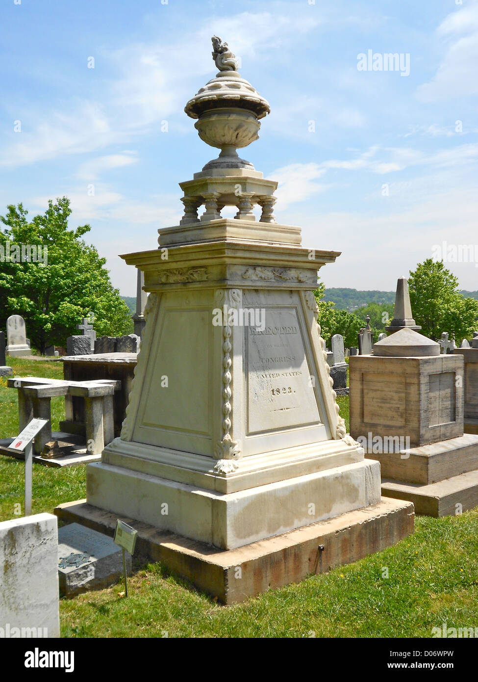 The grave of Elbridge Gerry, a signer of the U.S. Declaration of ...
