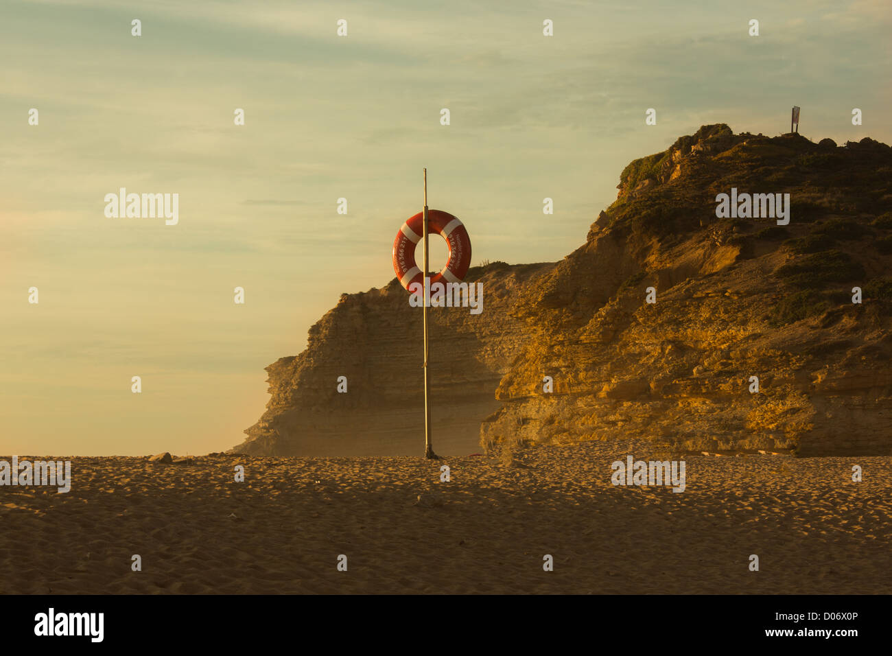 Lonely beaches hi-res stock photography and images - Alamy
