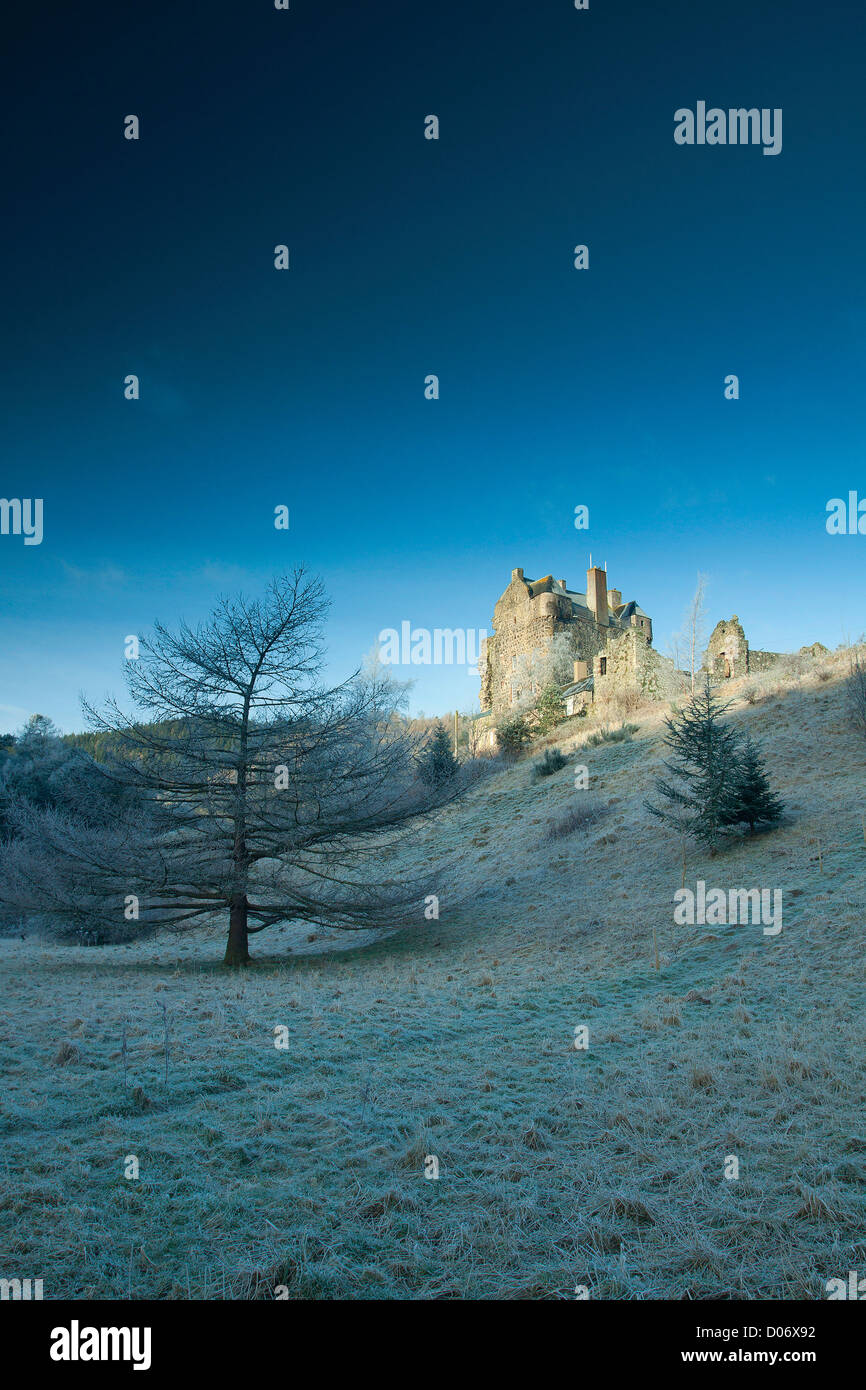 Neidpath Castle on the banks of the River Tweed, Peebles, Scottish ...