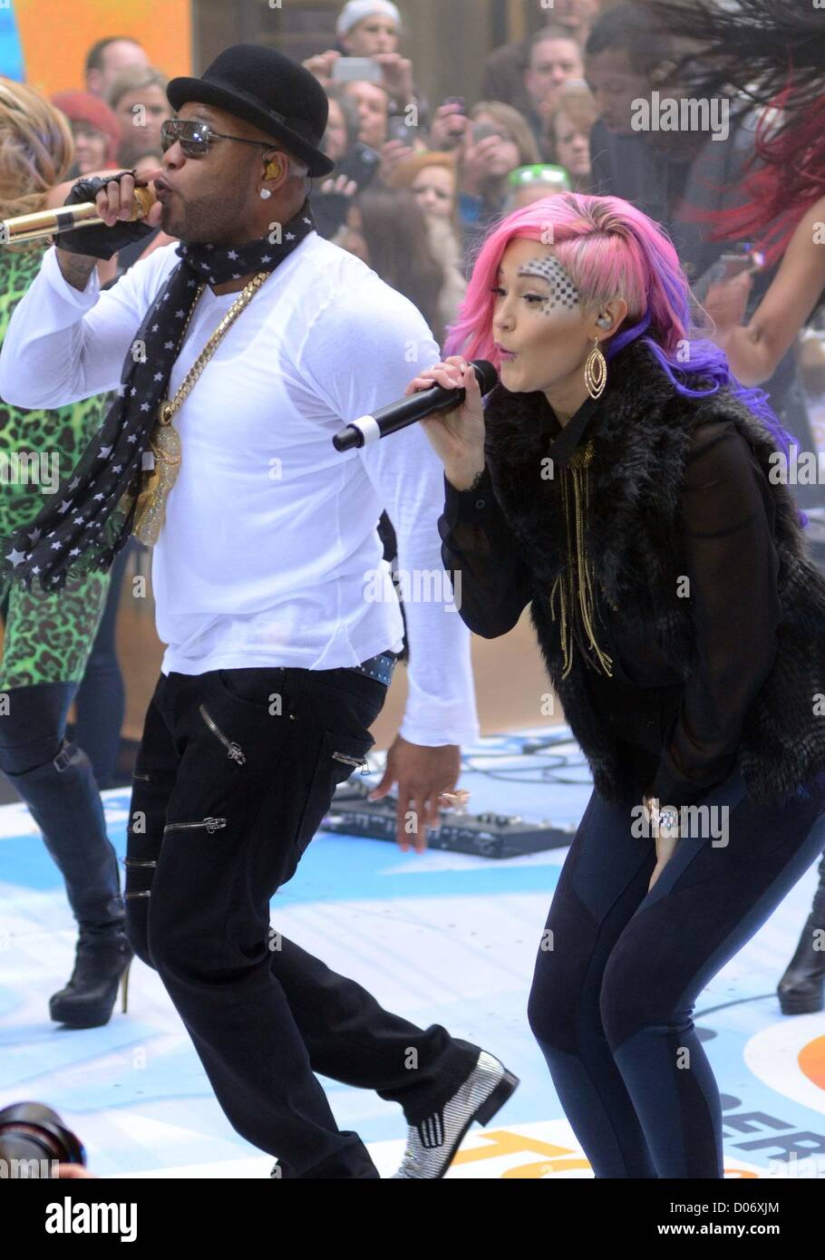 Sia today show today show celebrity candids paparazziec hi-res stock ...