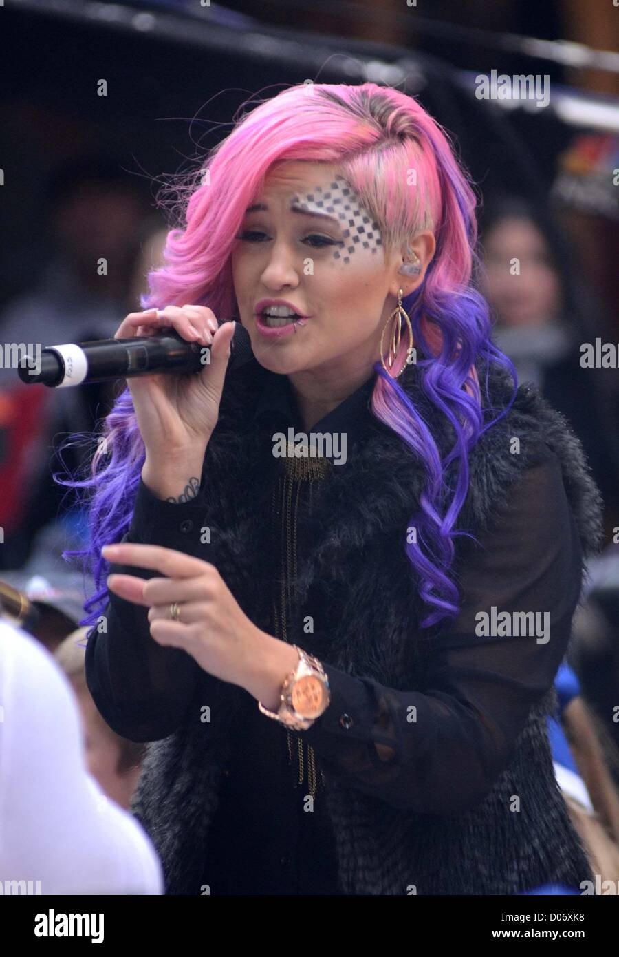 Sia today show today show celebrity candids paparazziec hi-res stock ...