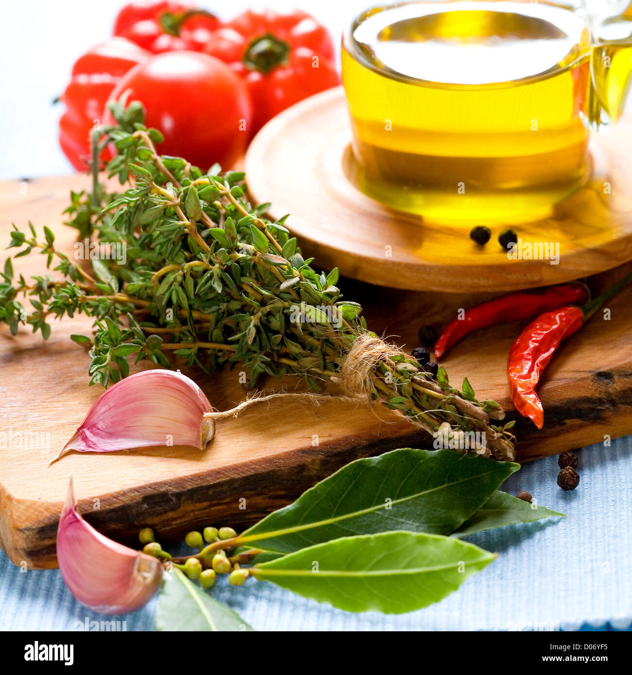 Condiments bottle hi-res stock photography and images - Alamy
