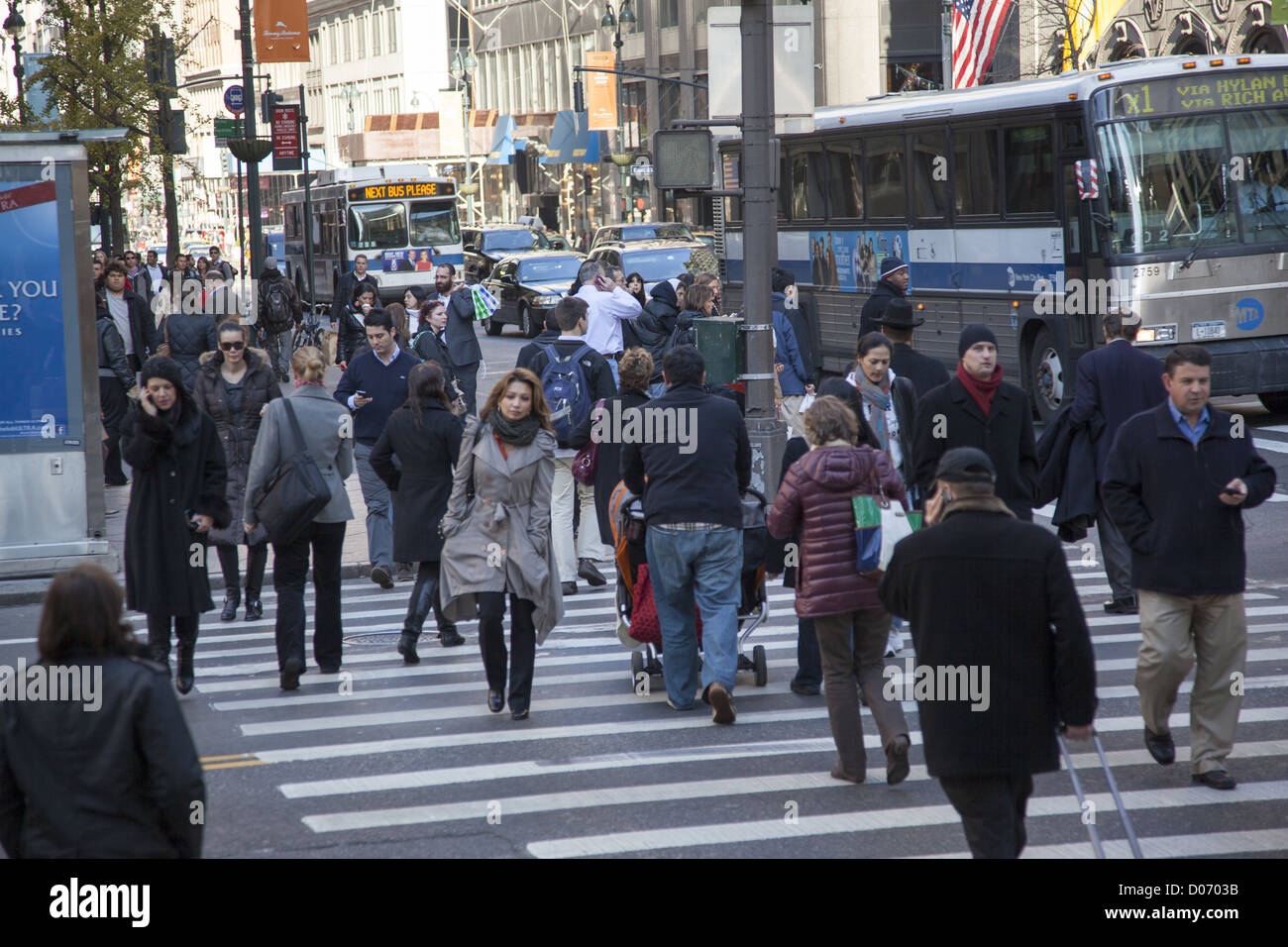 Crowd corner street crowded 5th hi-res stock photography and images - Alamy