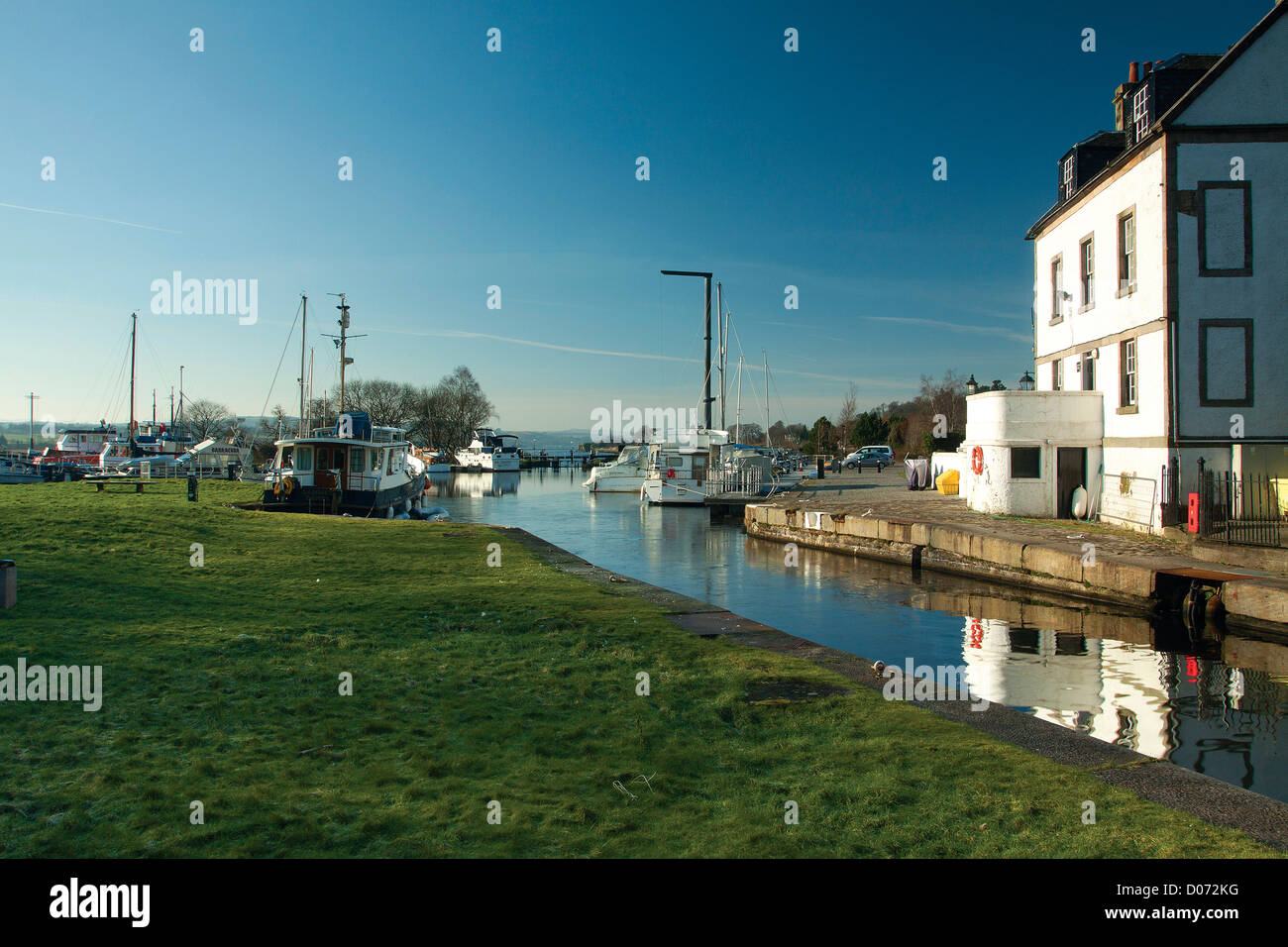 Bowling basin hi-res stock photography and images - Alamy