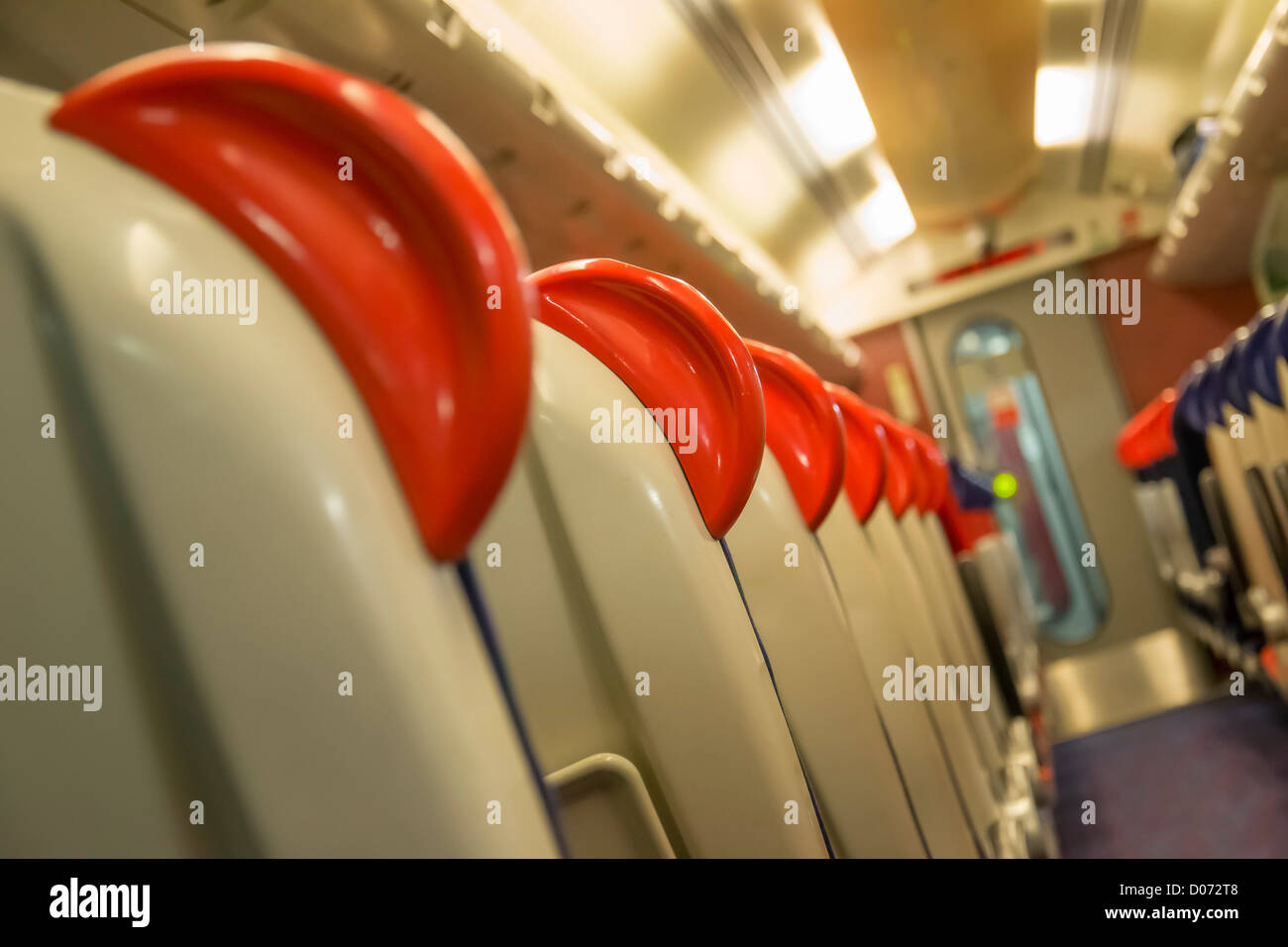 Virgin class 221 hi-res stock photography and images - Alamy