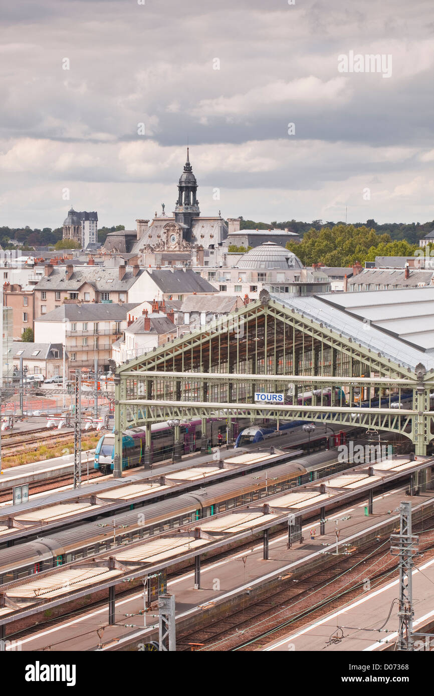 The main railway terminus in Tours, France Stock Photo - Alamy