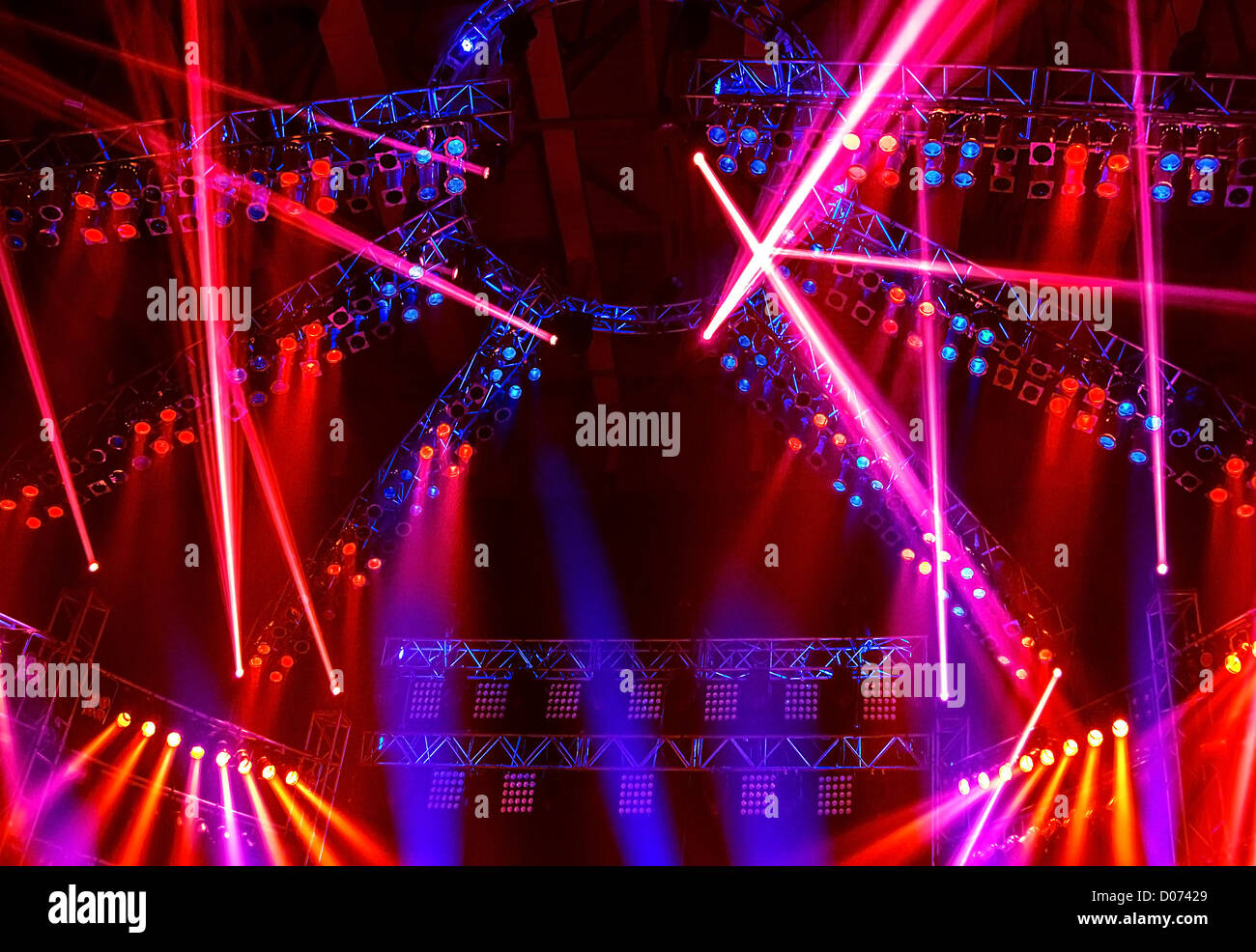 Spotlight and beam hi-res stock photography and images - Alamy