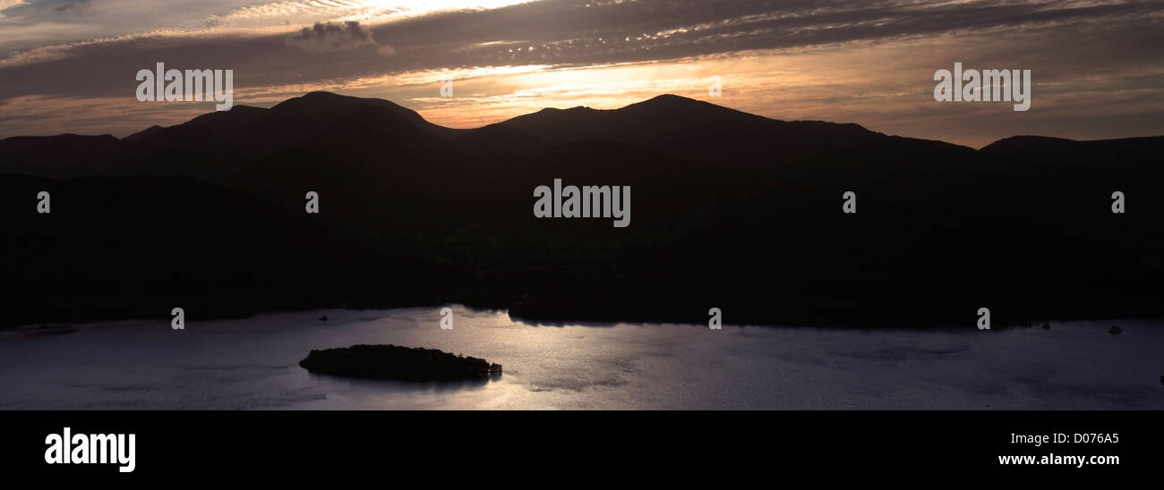 Sunset over Derwentwater, Keswick, Lake District National Park, Cumbria ...