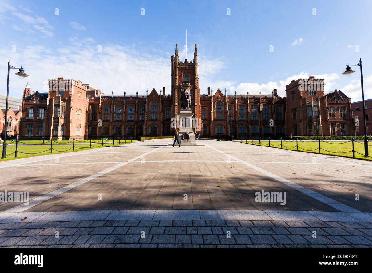 Queen’s university belfast hi-res stock photography and images - Alamy