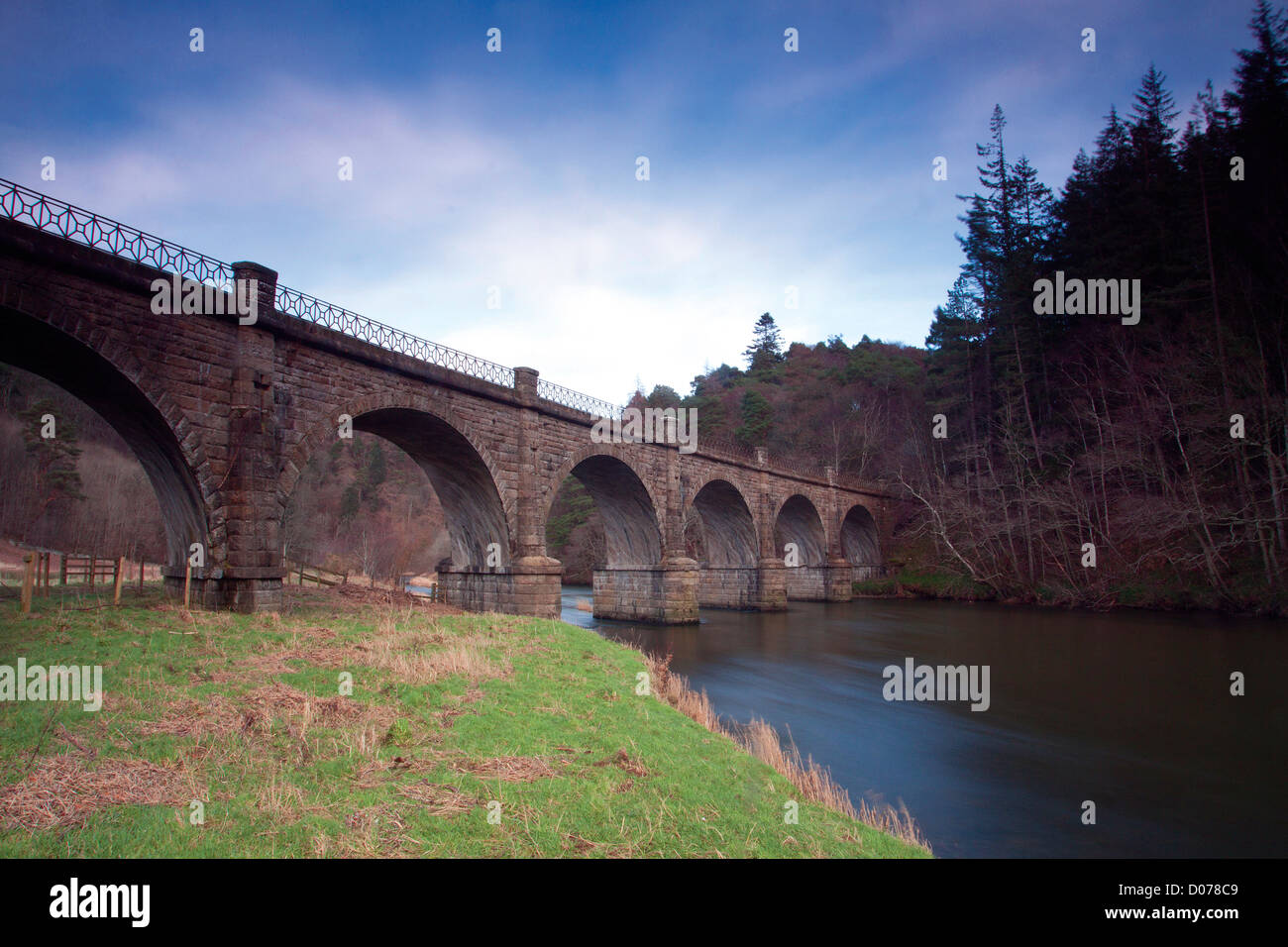 Neidpath bridge hi-res stock photography and images - Alamy