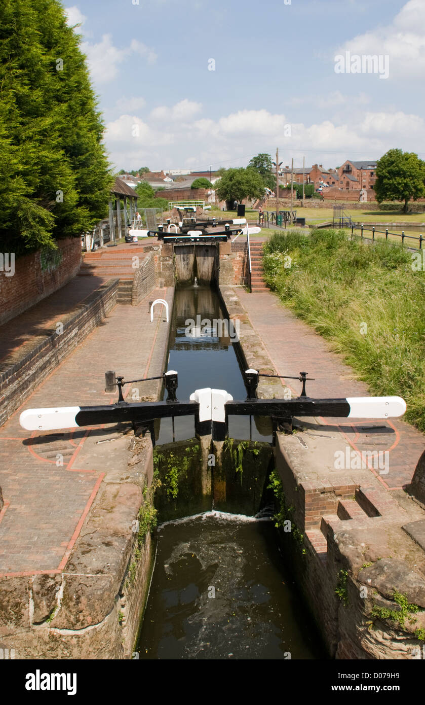 Gouge hi-res stock photography and images - Alamy