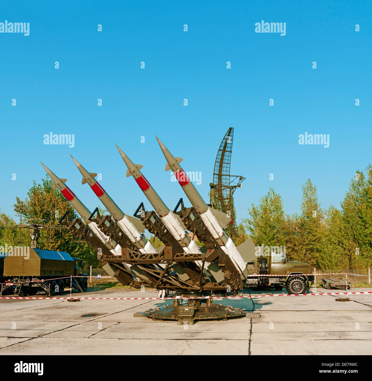 S 125 neva pechora missile system hi-res stock photography and images ...