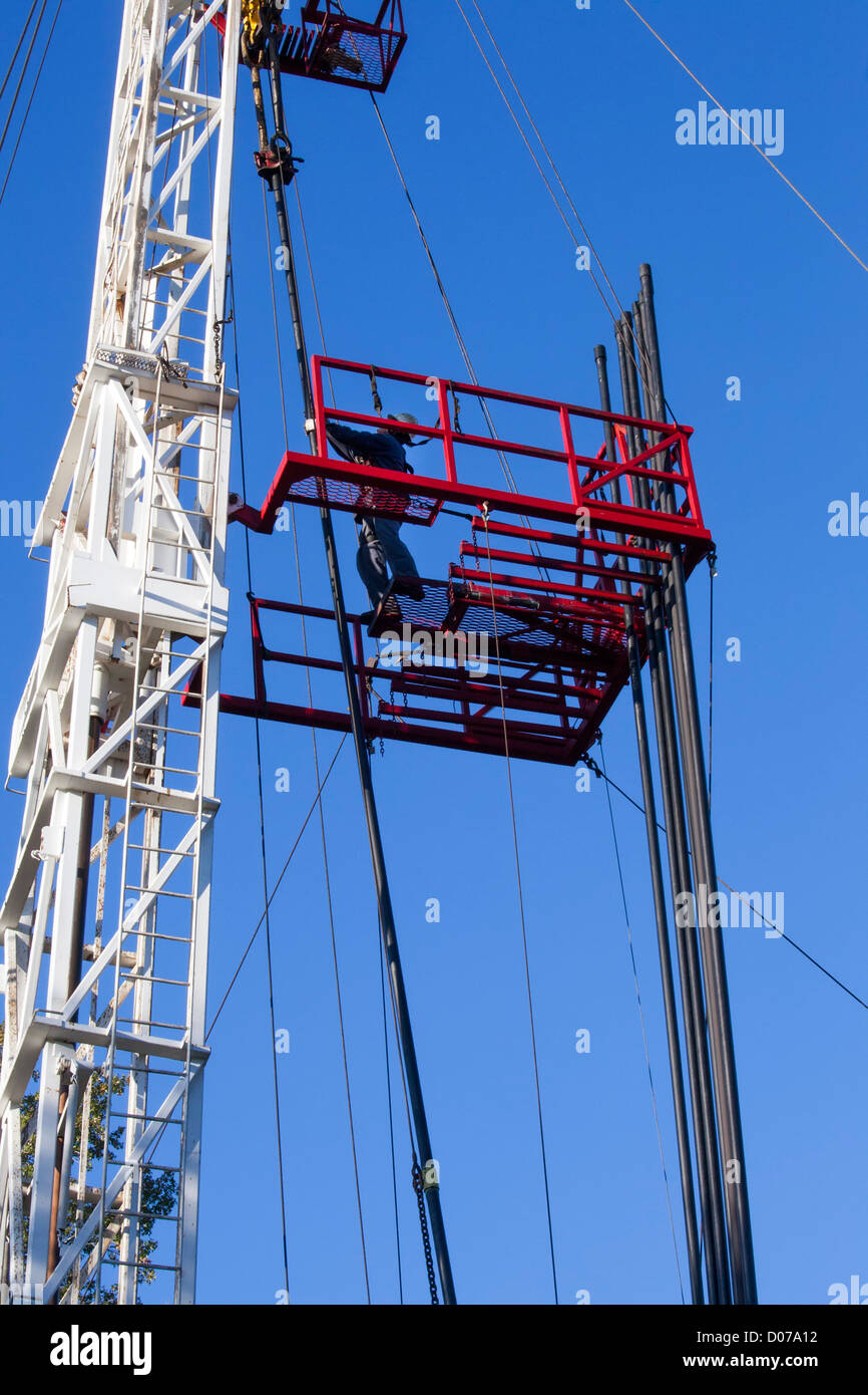 Oil rig worker danger hi-res stock photography and images - Alamy