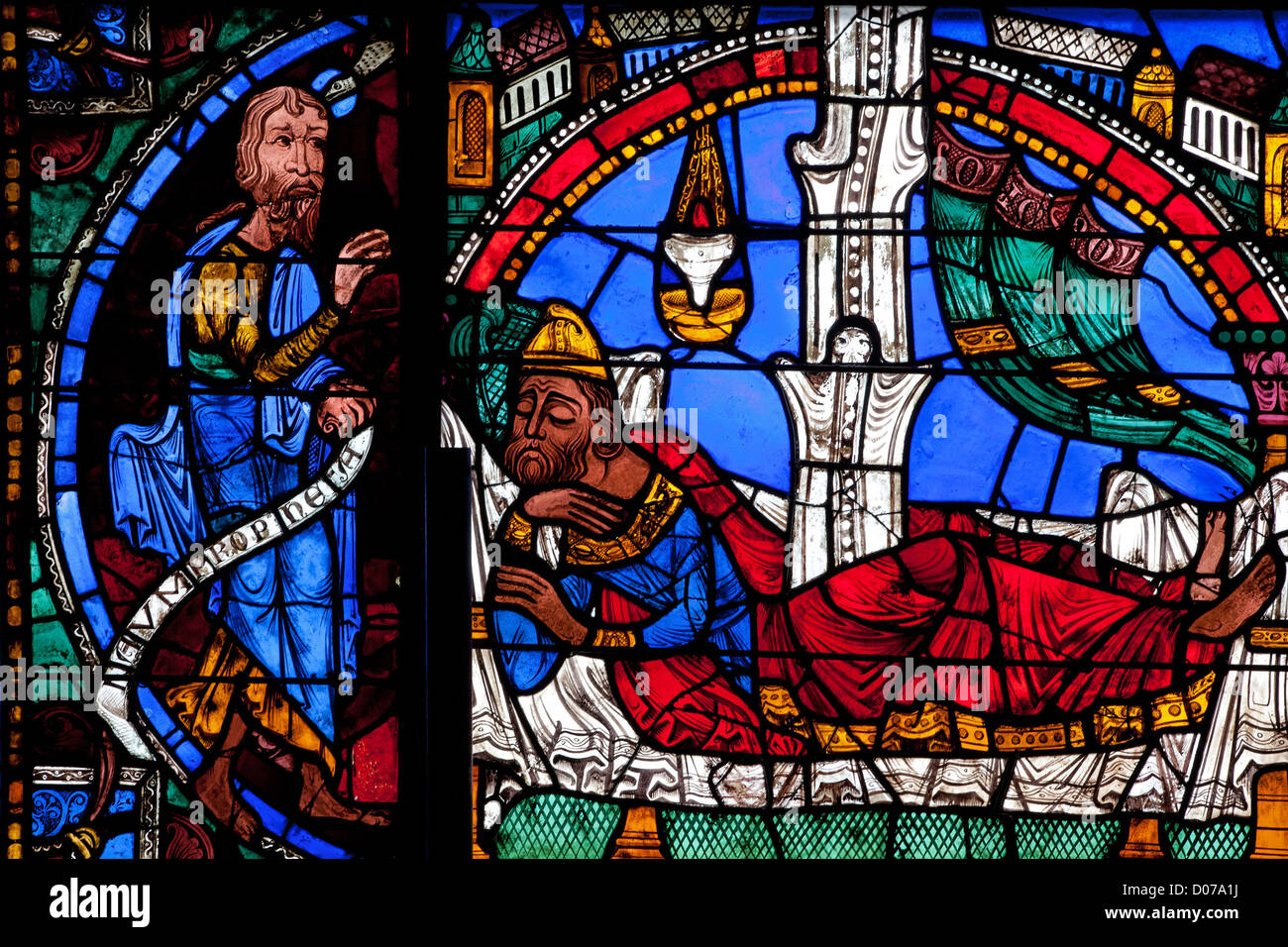 DETAIL OF THE JESSE TREE STAINED GLASS IN THE ROYAL DOOR CHARTRES ...