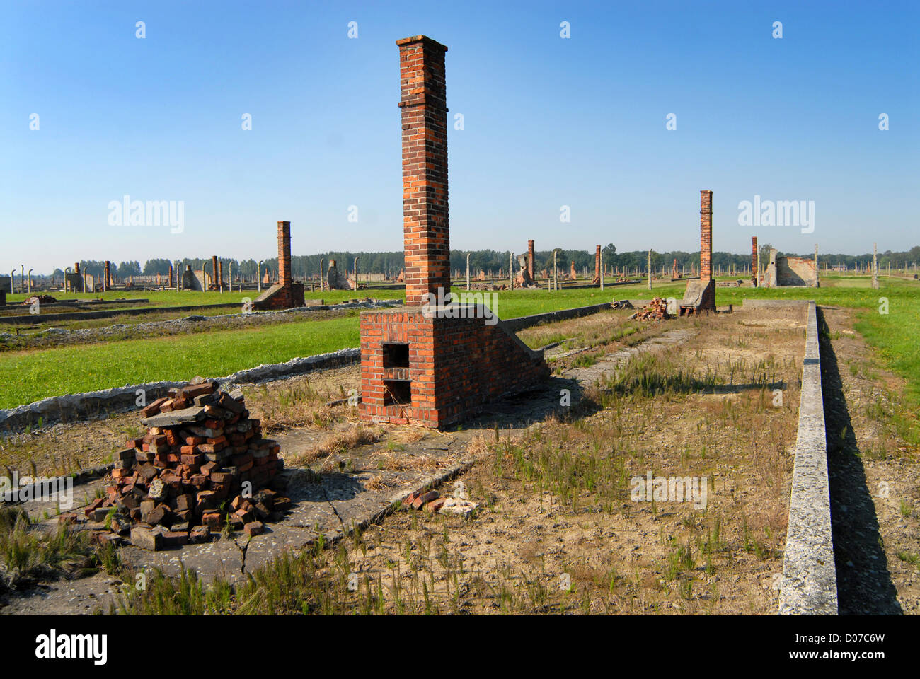 Chimneys auschwitz concentration camp hi-res stock photography and ...