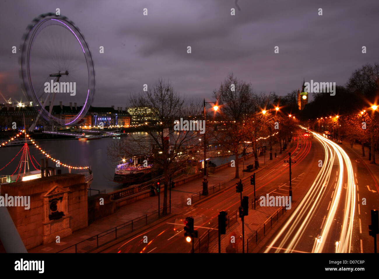 Victoria embankment hi-res stock photography and images - Alamy