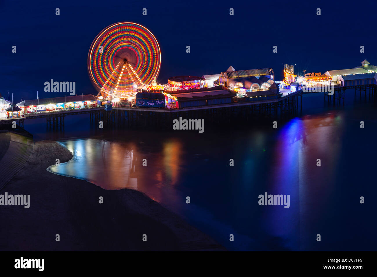 Blackpool wheel night hi-res stock photography and images - Alamy