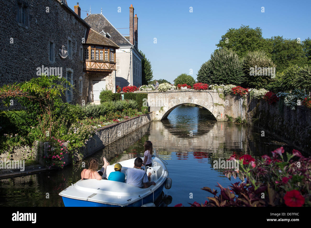 A RIDE IN ELECTRIC BOAT ON PART LOIR RIVER SURROUNDING TOWN MEDIEVAL ...