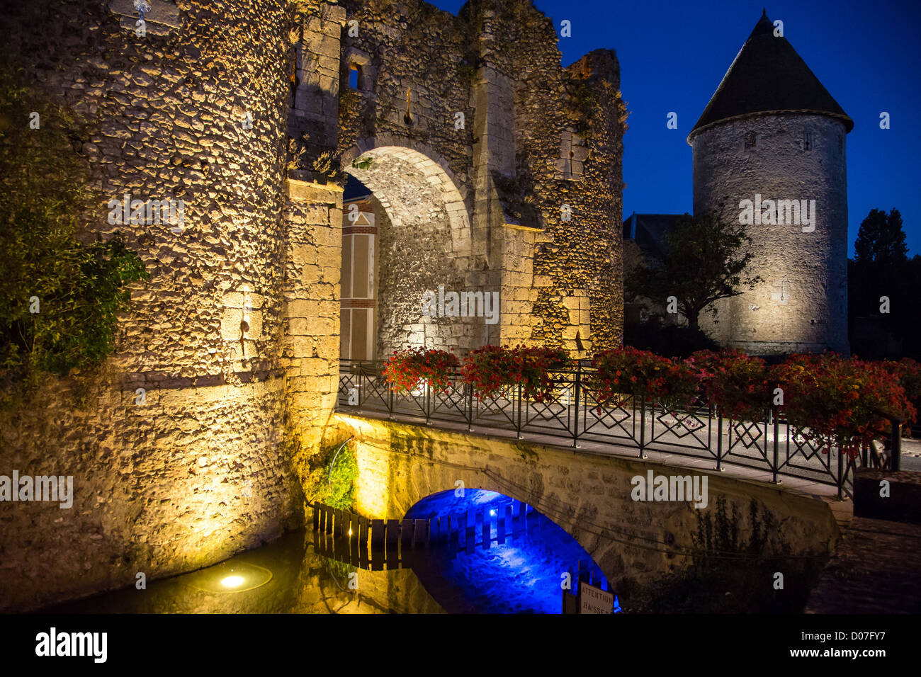 Fortifications tower hi-res stock photography and images - Alamy