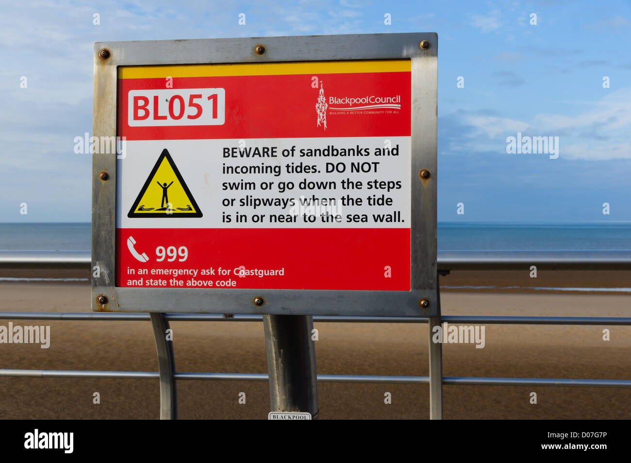 Tide warning sign hi-res stock photography and images - Alamy