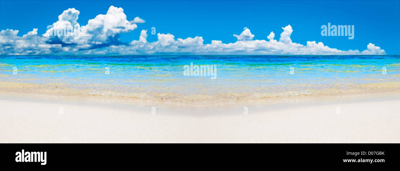 Tropical beach with wide open space for text Stock Photo - Alamy