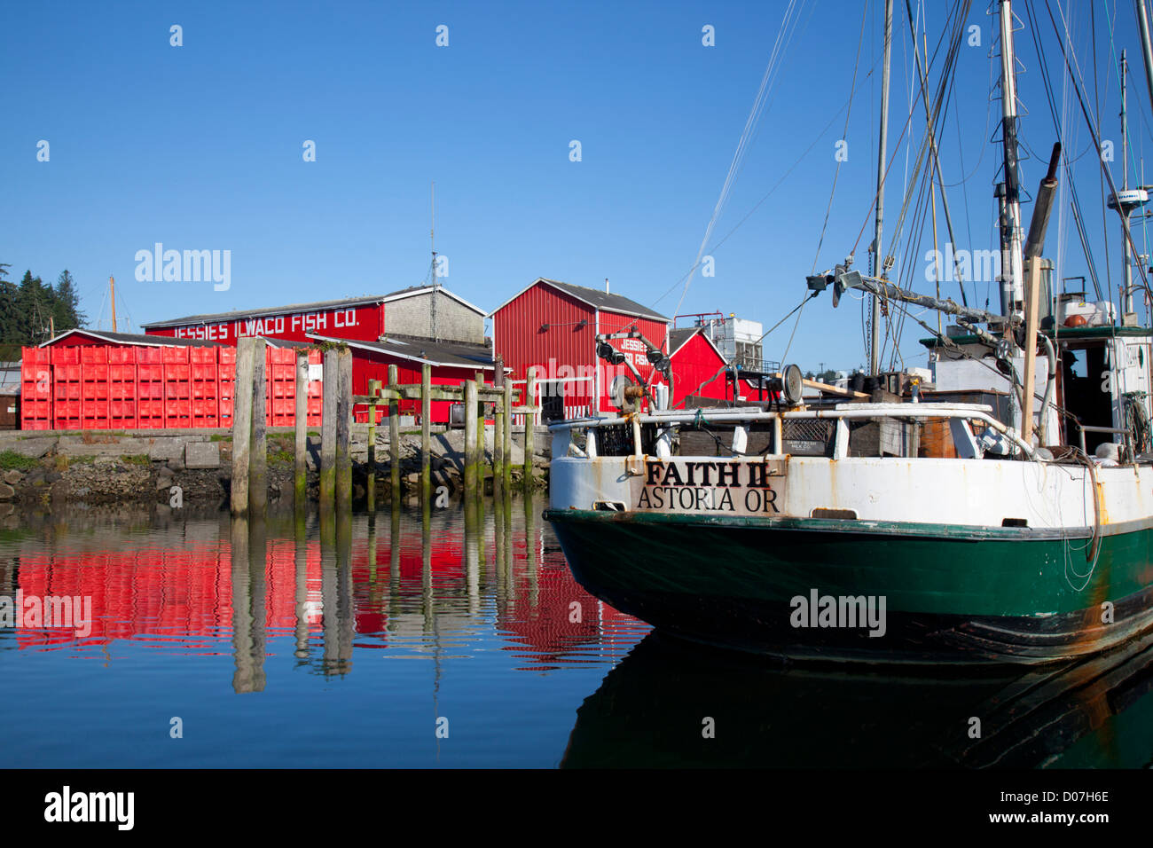 Fishing boat ilwaco washington hi-res stock photography and images - Alamy