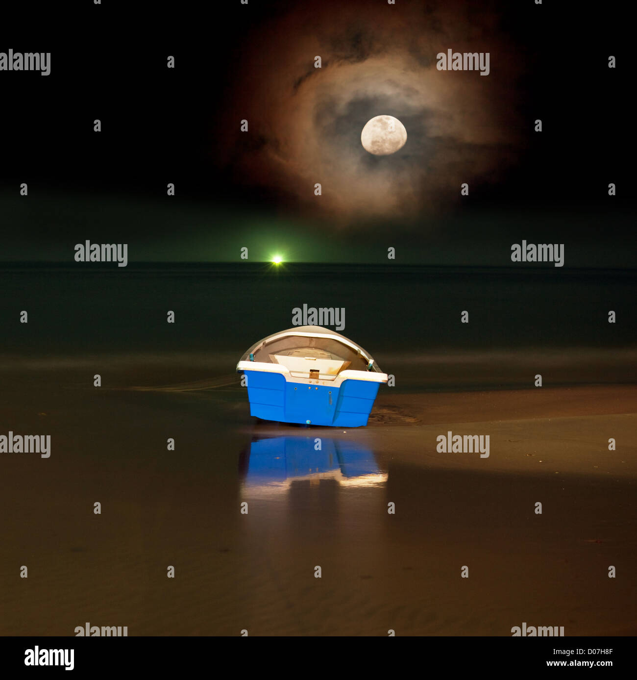 Boat moonlight hi-res stock photography and images - Alamy