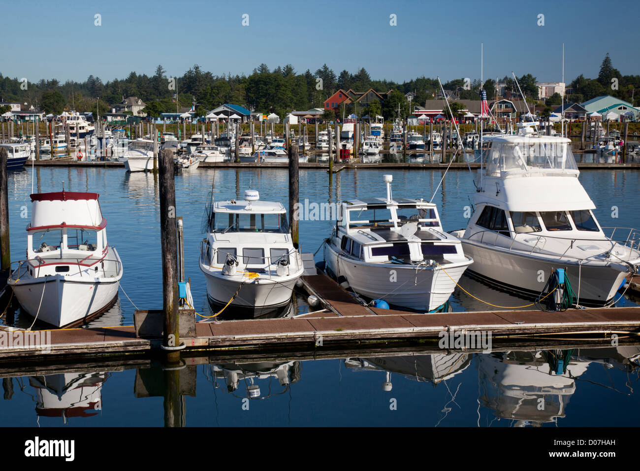 Long beach marina fishing boat hi-res stock photography and images - Alamy