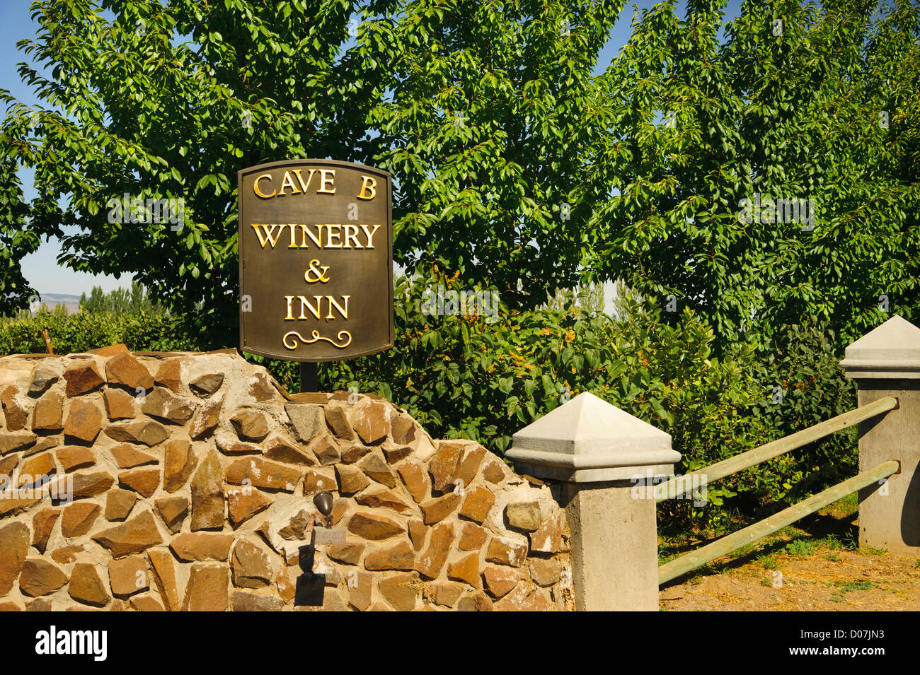 Cave b estate winery hi-res stock photography and images - Alamy