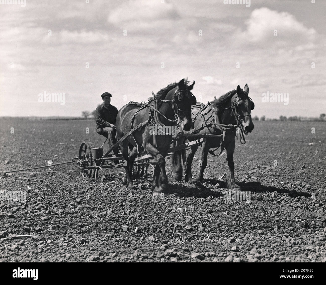 Vintage farming hi-res stock photography and images - Alamy