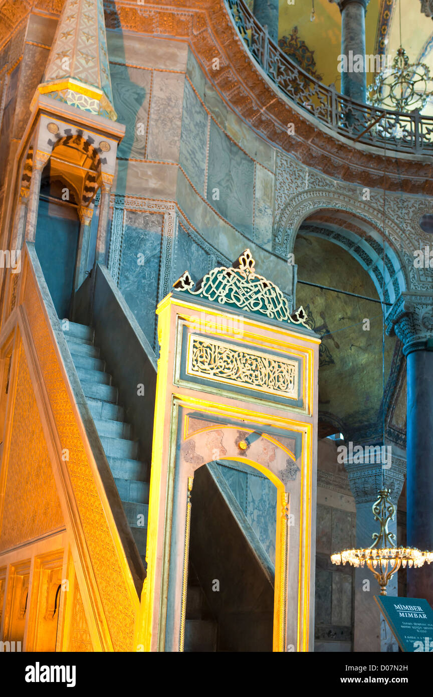 Istanbul turkey mimbar mimber steps door way hi-res stock photography ...
