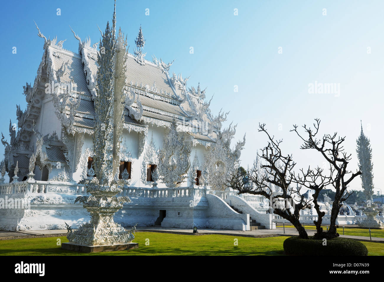 Wat Rong-Khun, Northern Thailand Stock Photo - Alamy