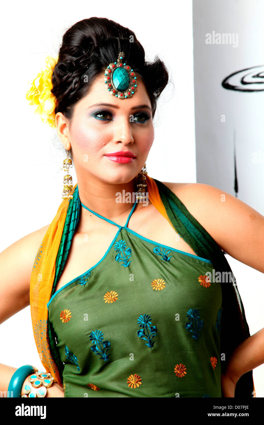 A female Indian model Stock Photo - Alamy