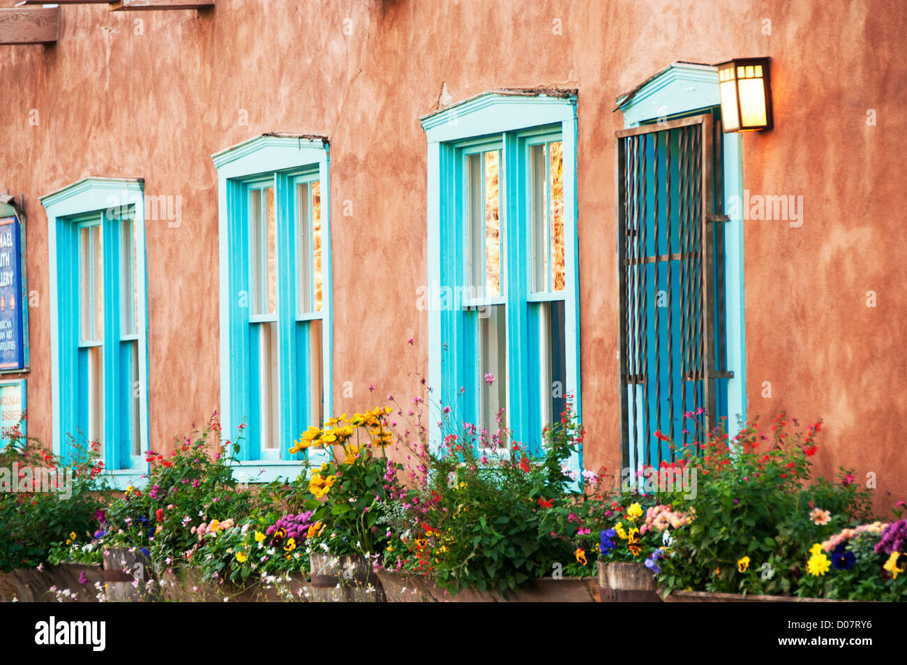 Santa Fe style building Stock Photo - Alamy