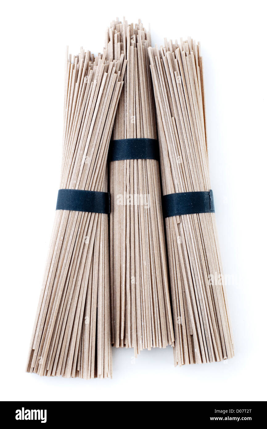 Soba noodles hi-res stock photography and images - Alamy