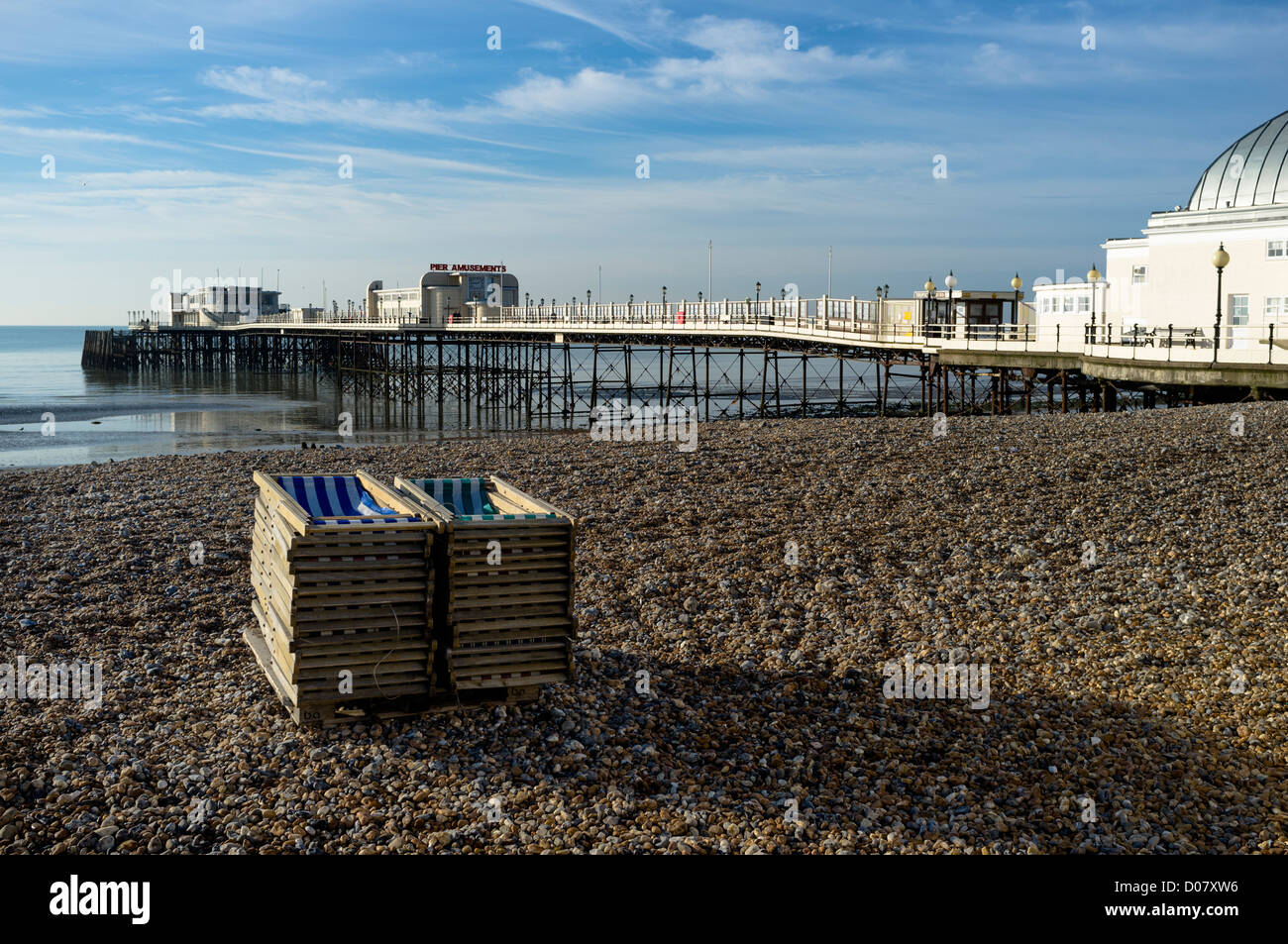 Worthing beach front hi-res stock photography and images - Alamy