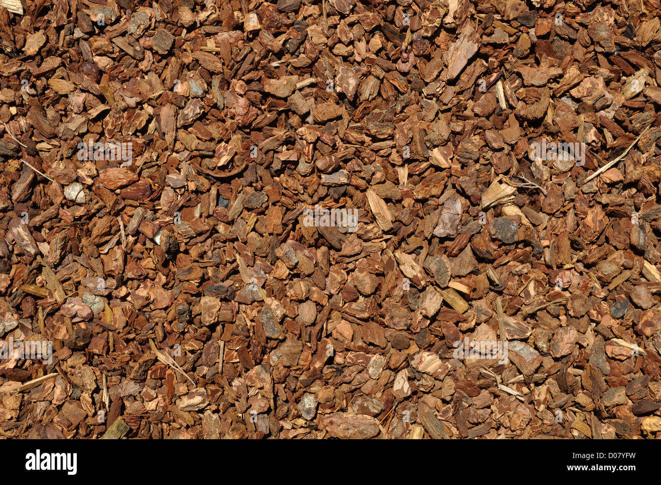 Mulch Red Wood Bark Background Stock Photo - Alamy