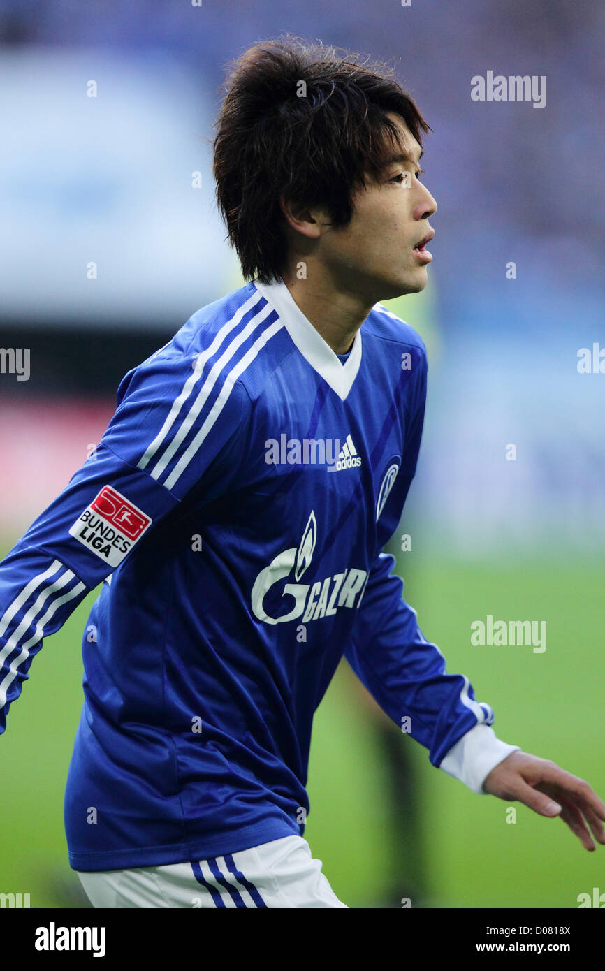 Atsuto Uchida (Schalke), OCTOBER 27, 2012 - Football / Soccer : Atsuto ...