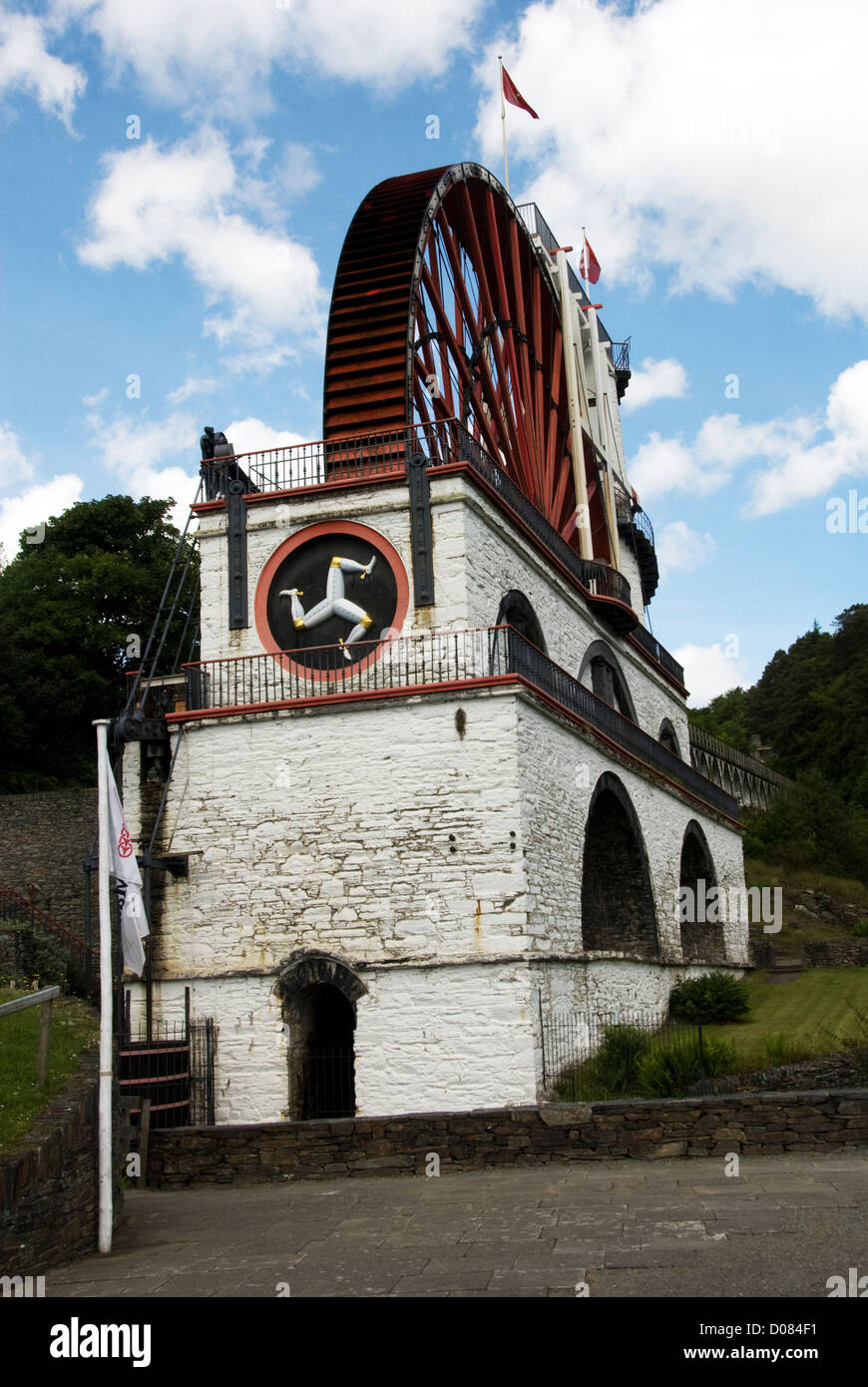 ISLE OF MAN; THE THREE LEGS OF MAN EMBLEM ON THE LAXEY WHEEL Stock ...