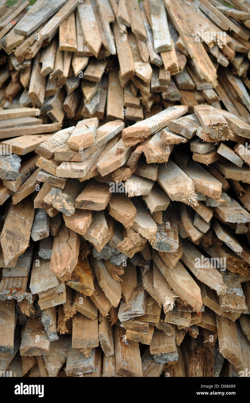Stack of Wooden Fence Posts Close Up Stock Photo - Alamy