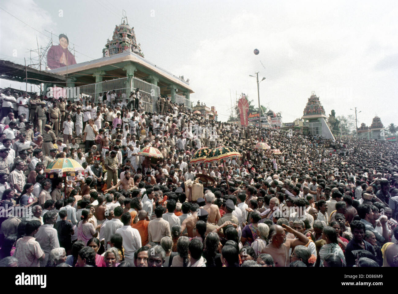 Mahamaham tank hi-res stock photography and images - Alamy