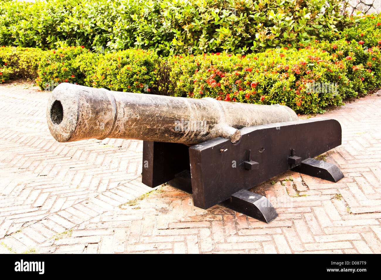 Ancient cannons located on the park Stock Photo - Alamy