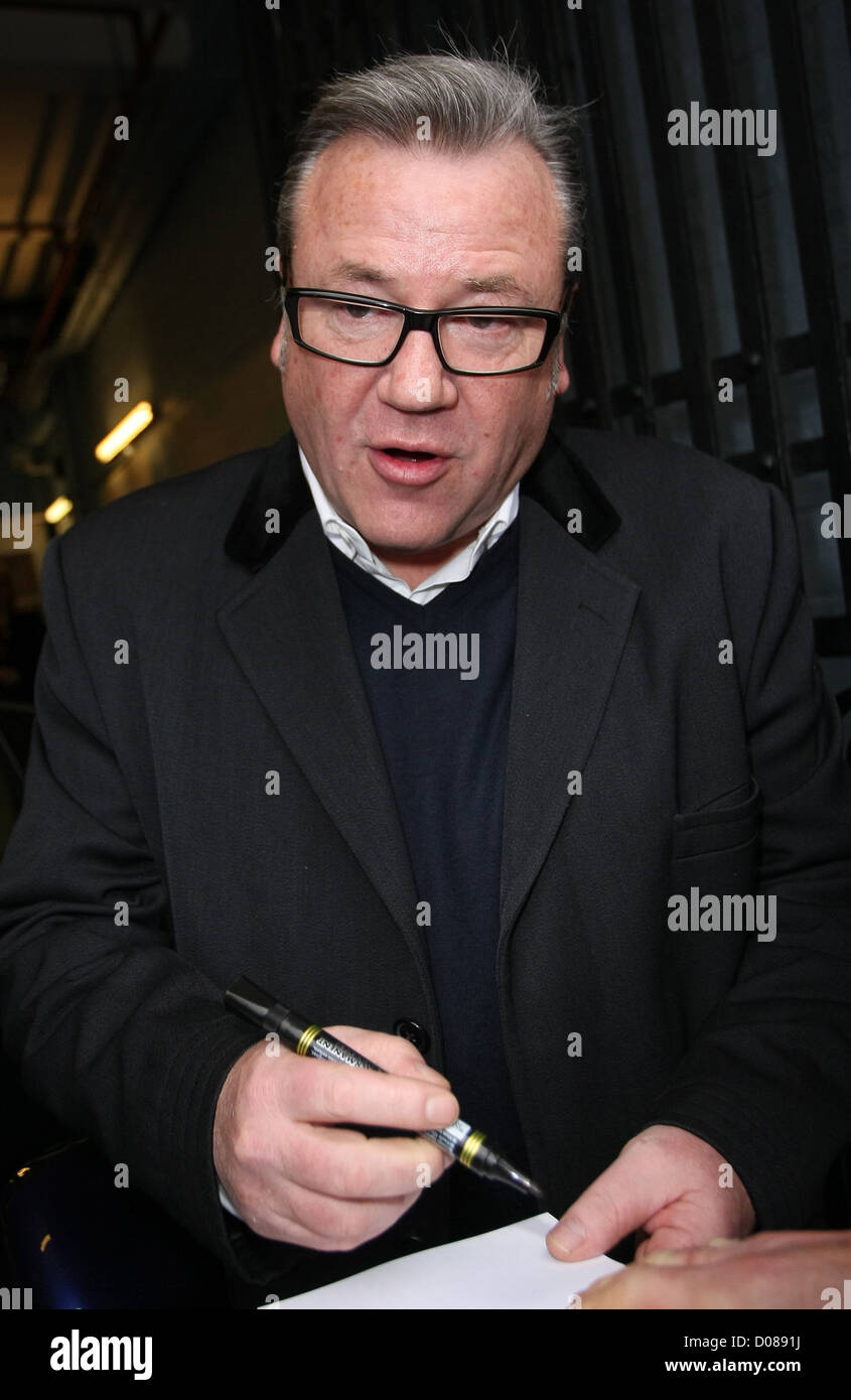 Ray winstone at the itv studios london hi-res stock photography and ...