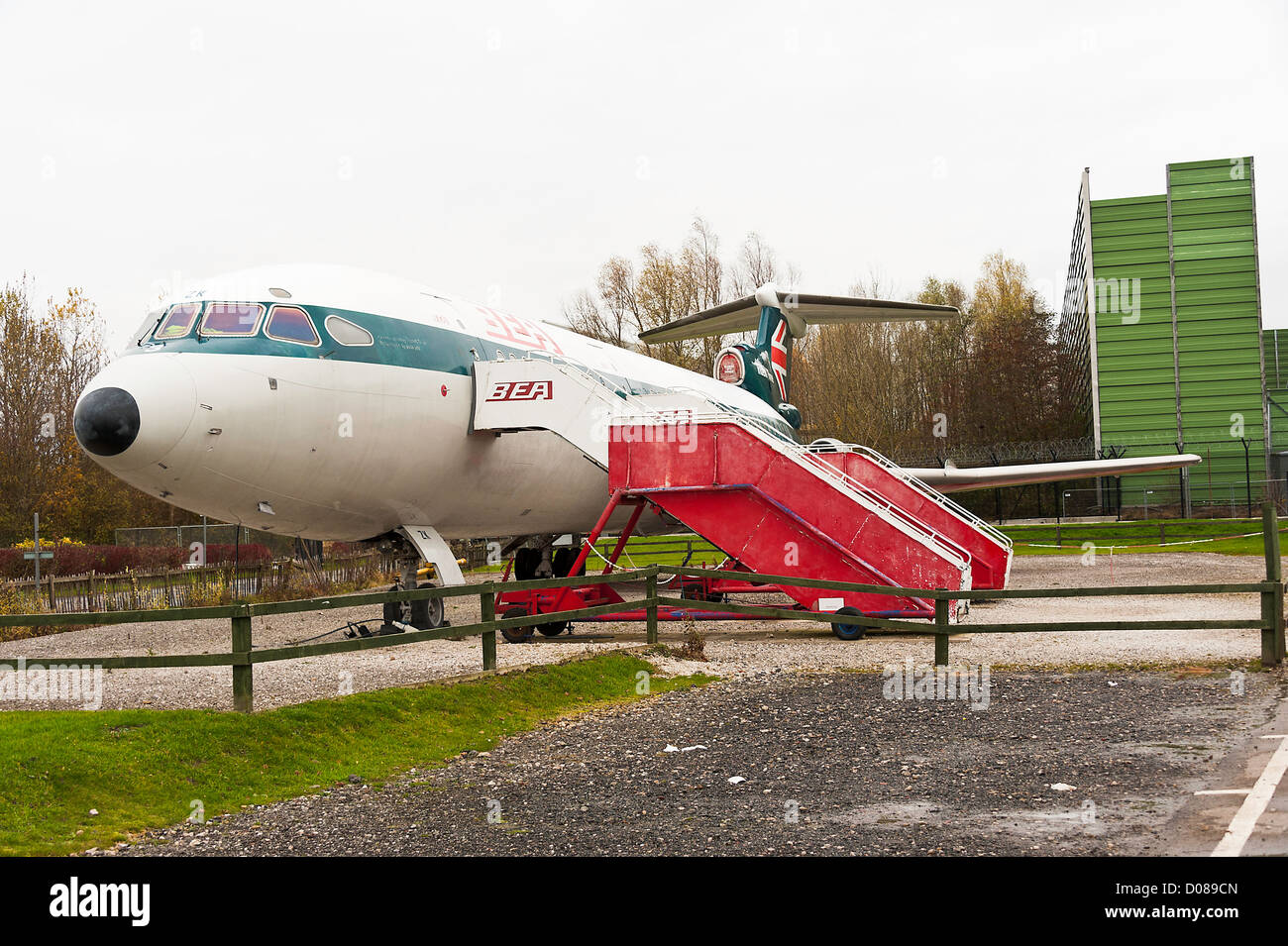 Trident jet transport hi-res stock photography and images - Alamy