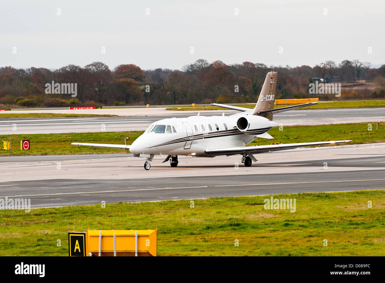 560 xl cessna hi-res stock photography and images - Alamy